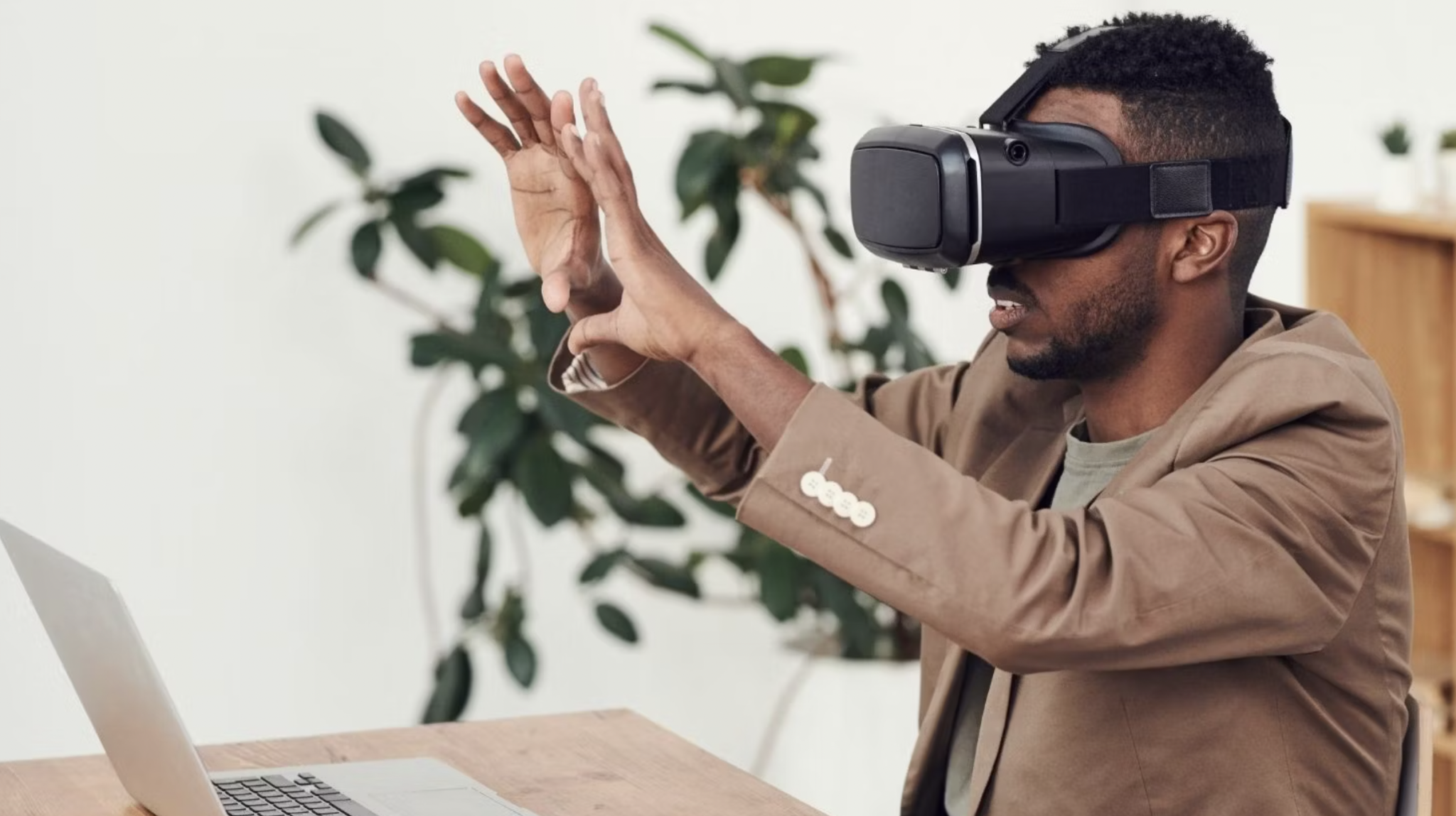 What is Mixed Reality? | Ziddu